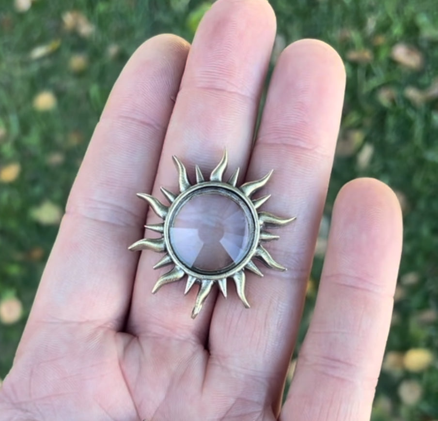 SOLAR EYES – FUTURE EYES