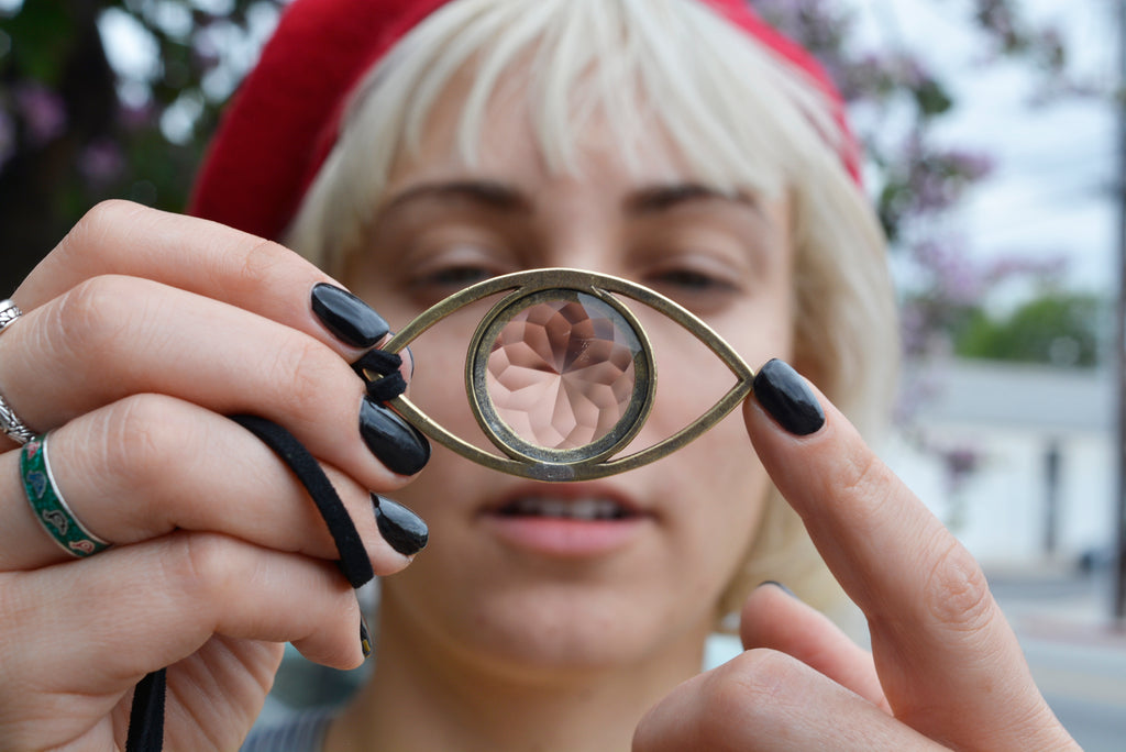 Golden Eye - 25mm Crystal Lens – FUTURE EYES