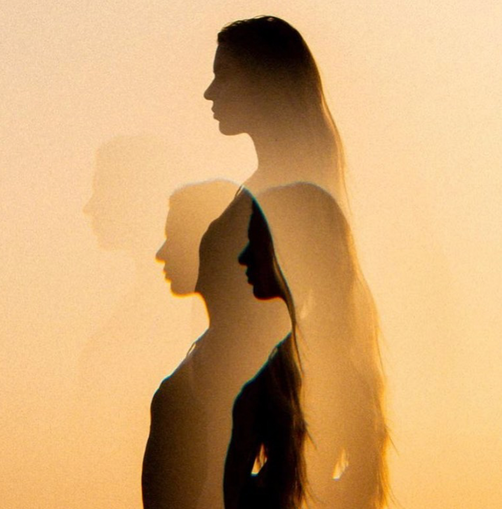 Golden Eye - 25mm Crystal Lens – FUTURE EYES